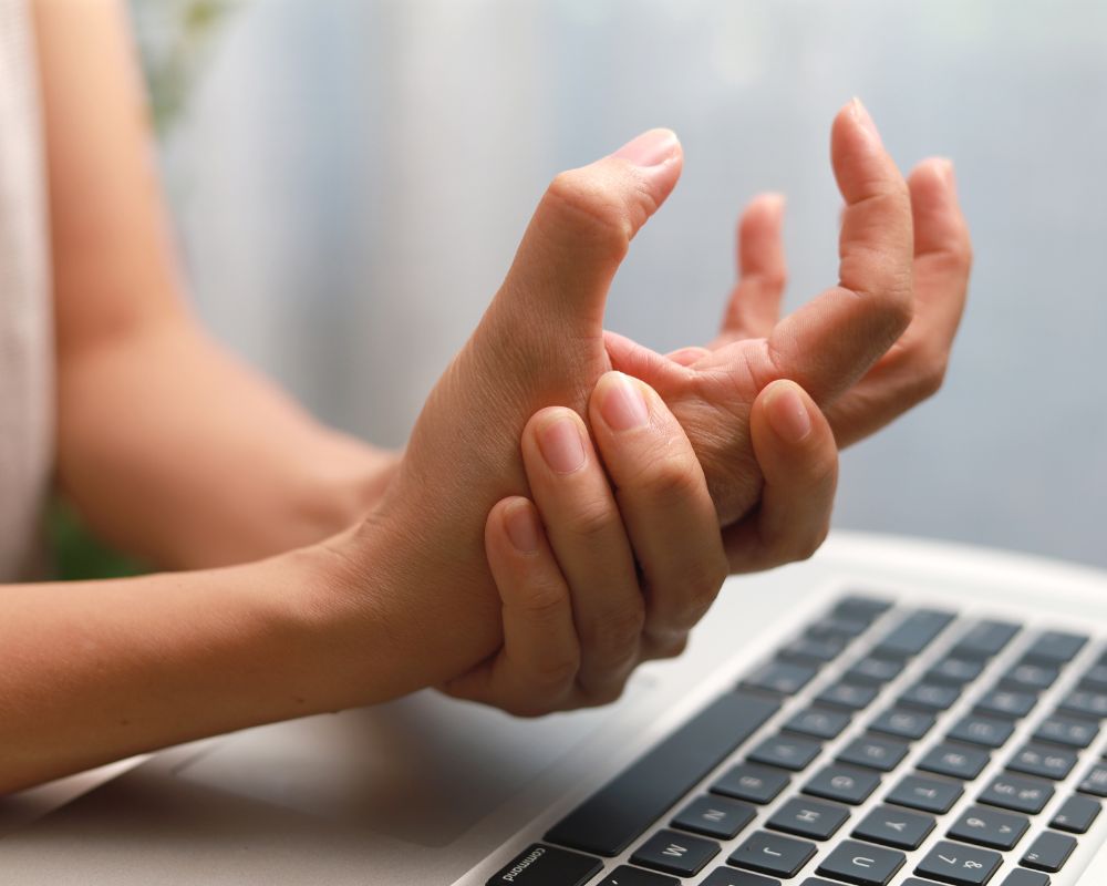 What’s Causing My Hand Pain? - Haar Orthopedics